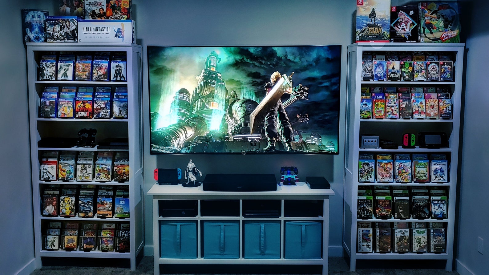 4-pack of Modern Media Stands display 12 Games | Etsy