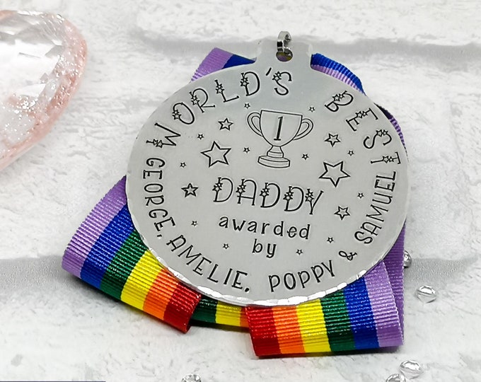 World's Best DADDY Medal for Father's Day Grandad Uncle Rainbow Ribbon ...