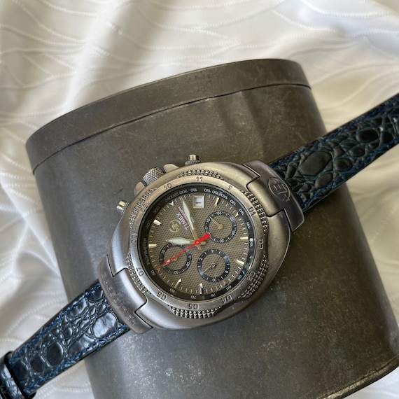 Timex Chronograph large greytone watch - Gem