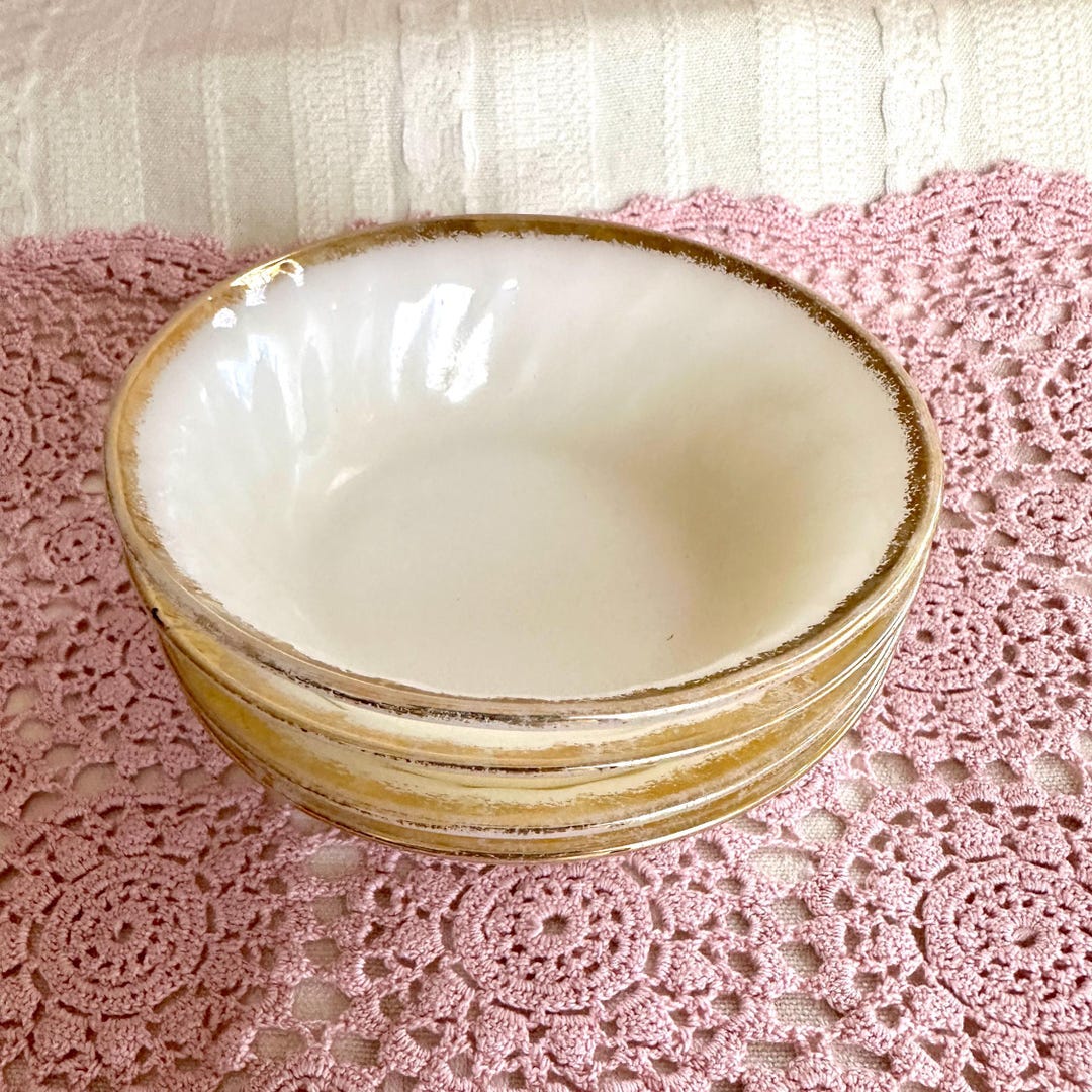 Vintage Fire King Ovenware Set of 4 - Etsy