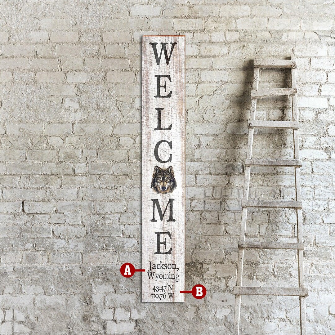 Customizable Welcome Sign With Wolf | Wall Art Print on Real Wood - Etsy
