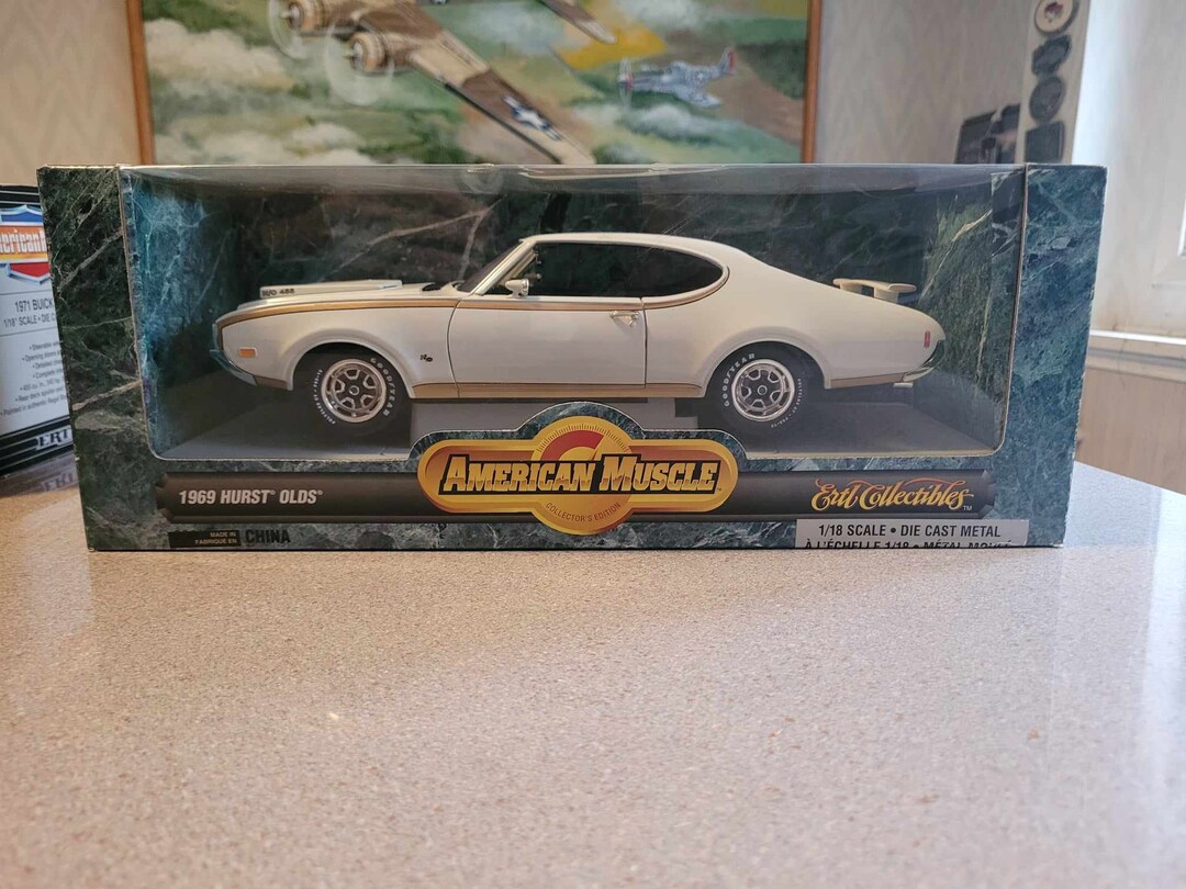 American Muscle 1969 Hurst Olds 1:18 Scale Diecast Model - Etsy