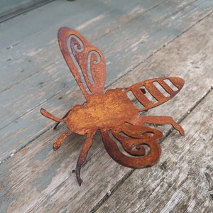 Large Rusty Metal Honey Bee- Rusty Insect - Pagan Garden Gift - Rusty ...