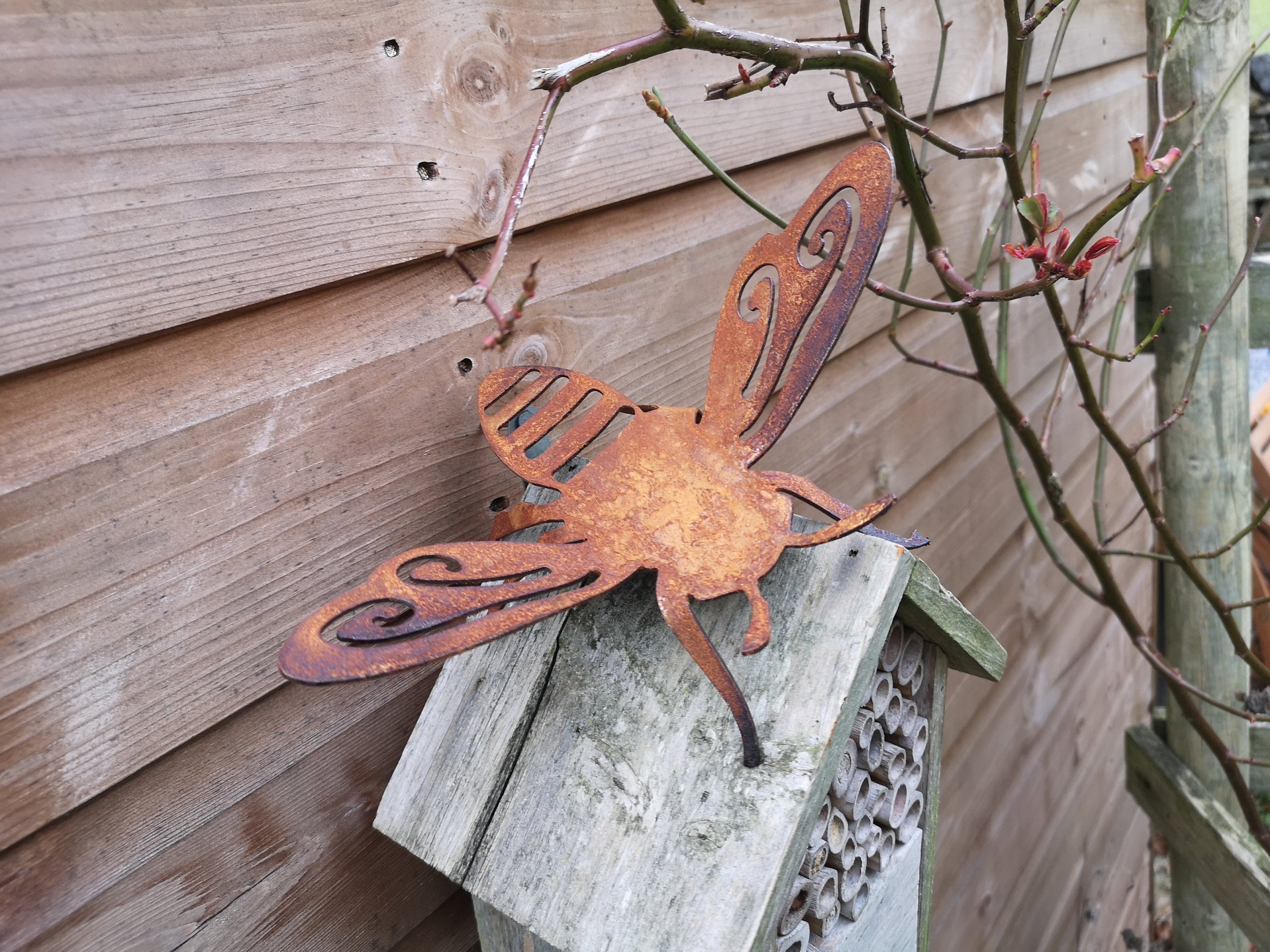 Large Rusty Metal Honey Bee Rusty Insect Pagan Garden Gift - Etsy Canada