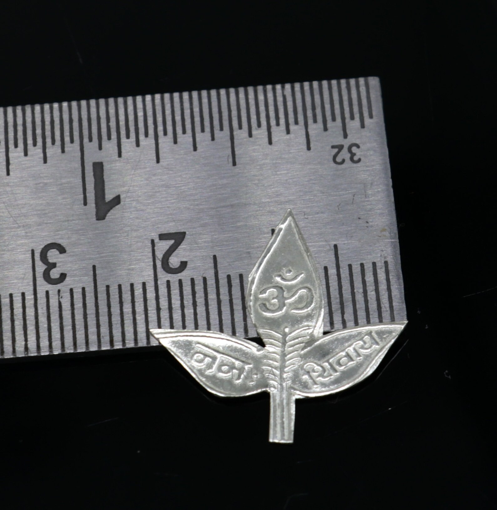2 Cm Lord Shiva Bel Patra Solid Silver Handmade Solid Belva Patra ...