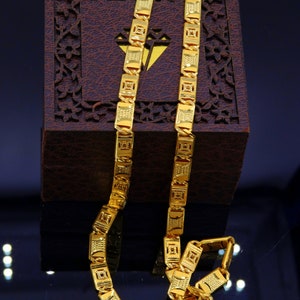 22 Inch Long 22kt Yellow Gold Handmade Navabi Nawabi Chain Necklace ...