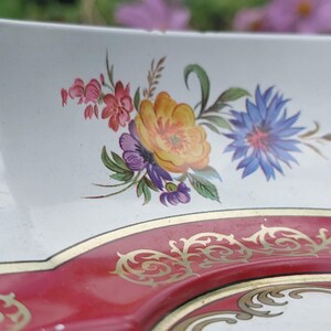 Round Tin Tray / Daher Decorated Tinware / Floral Pattern Tin / Pretty ...