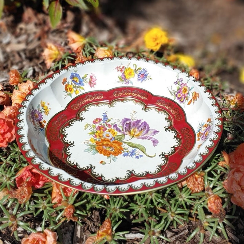 Round Tin Tray / Daher Decorated Tinware / Floral Pattern Tin - Etsy