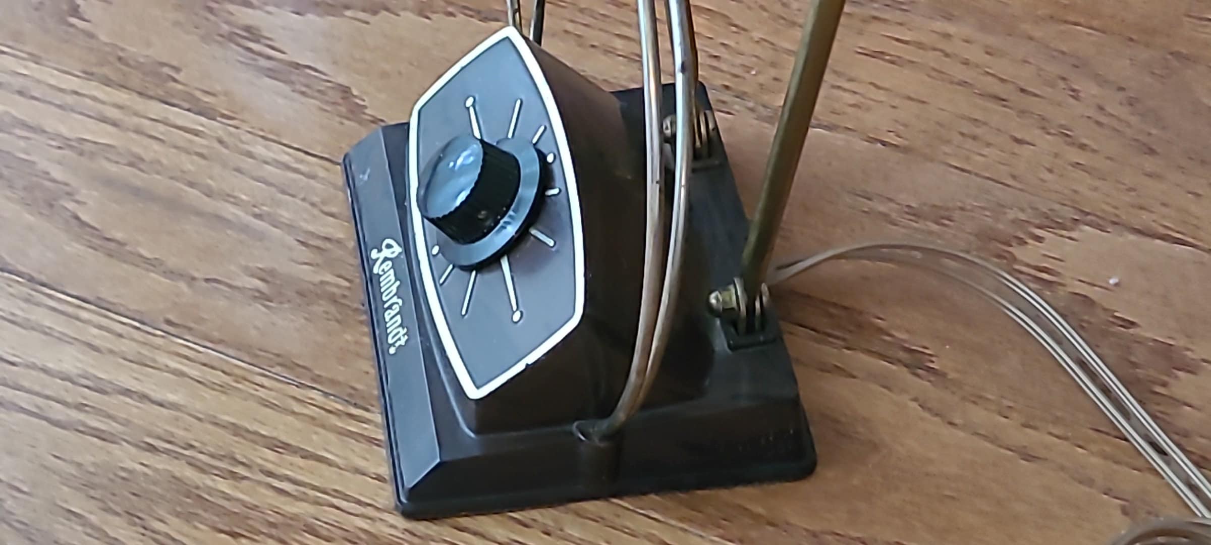 Mid Century Adjustable TV Rabbit Ears Antenna With Brown Bakelite Base ...