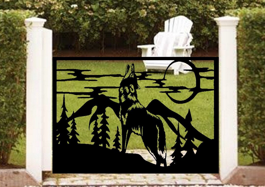 Wolf Garden Gate: Metal Wildlife Fence Gate - Etsy
