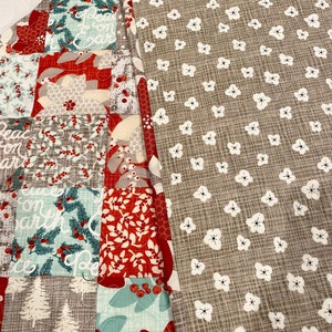 Snowflake Quilt Red Gray & Mint - Etsy