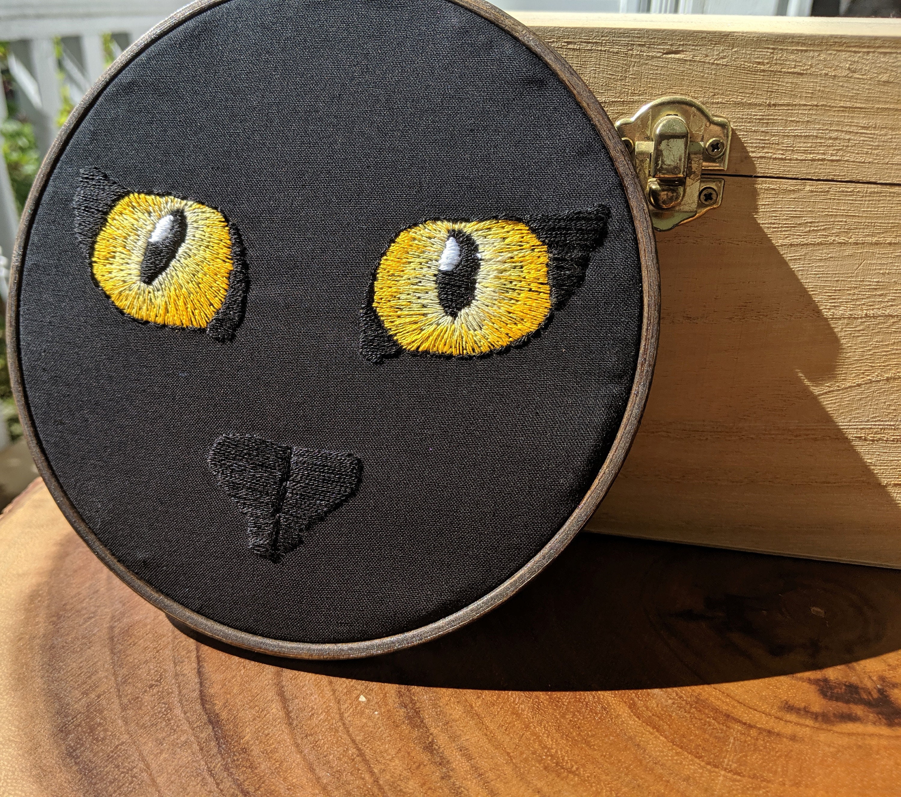 Black Cat Eyes Hand Embroidery Wall Art for Feline Lovers - Etsy