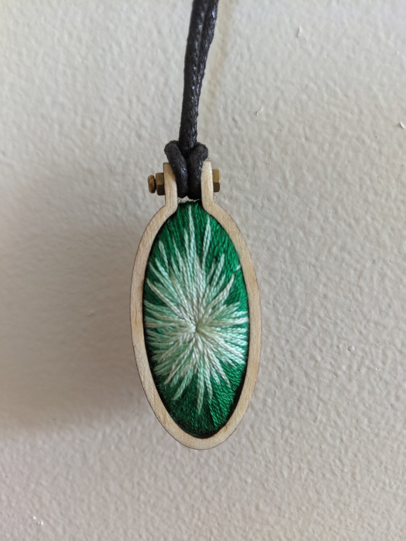 Emerald Green Oval Slipknot Pendant, Hand Embroidery Hoop Jewelry - Etsy