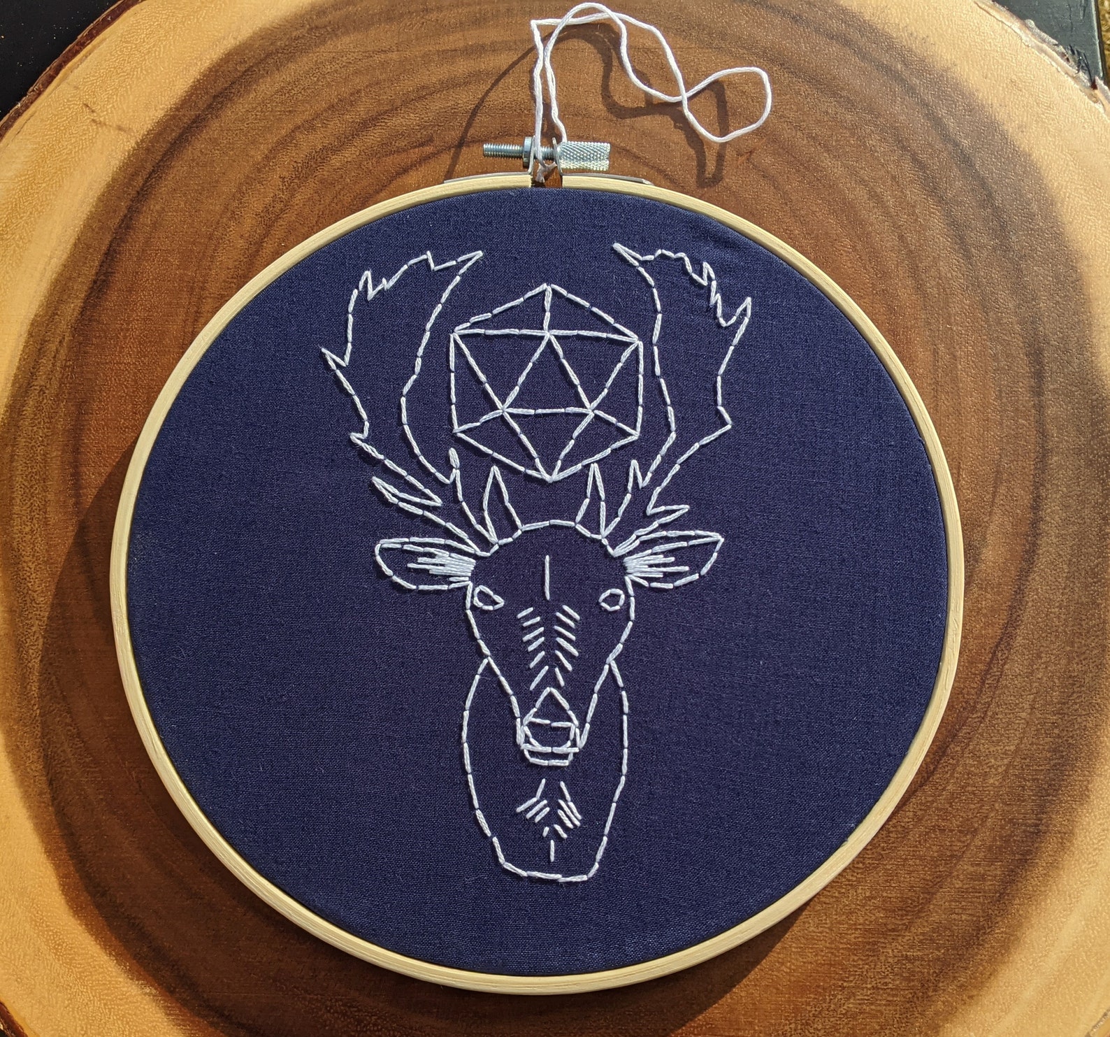 Druid Stag D20 Dice Embroidery Hoop, Nerdy Home Wall Decor - Etsy