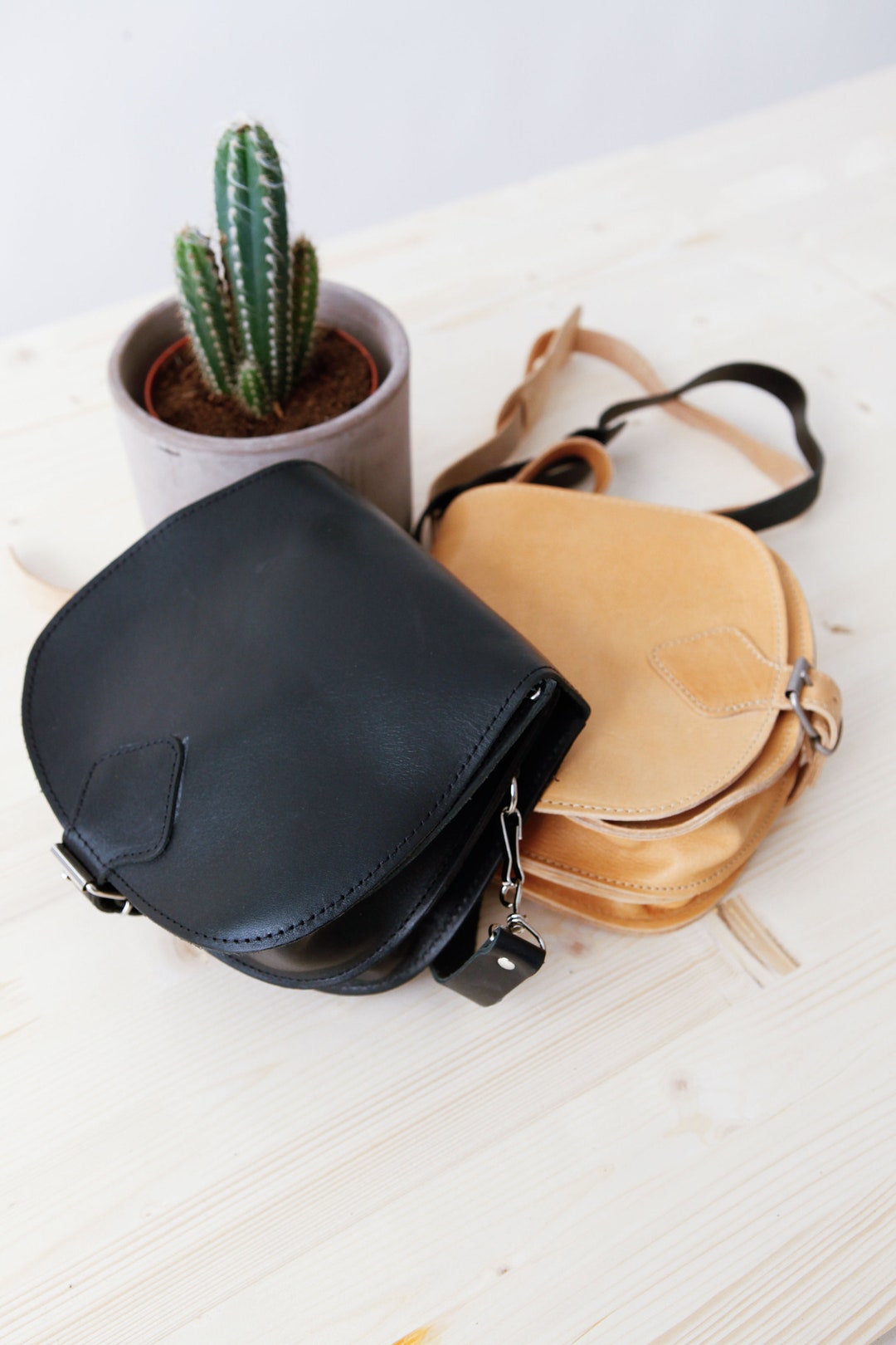 DIONE Medium, Leather Messenger Bag, Crossbody Bag Shoulder, Saddle Bag ...
