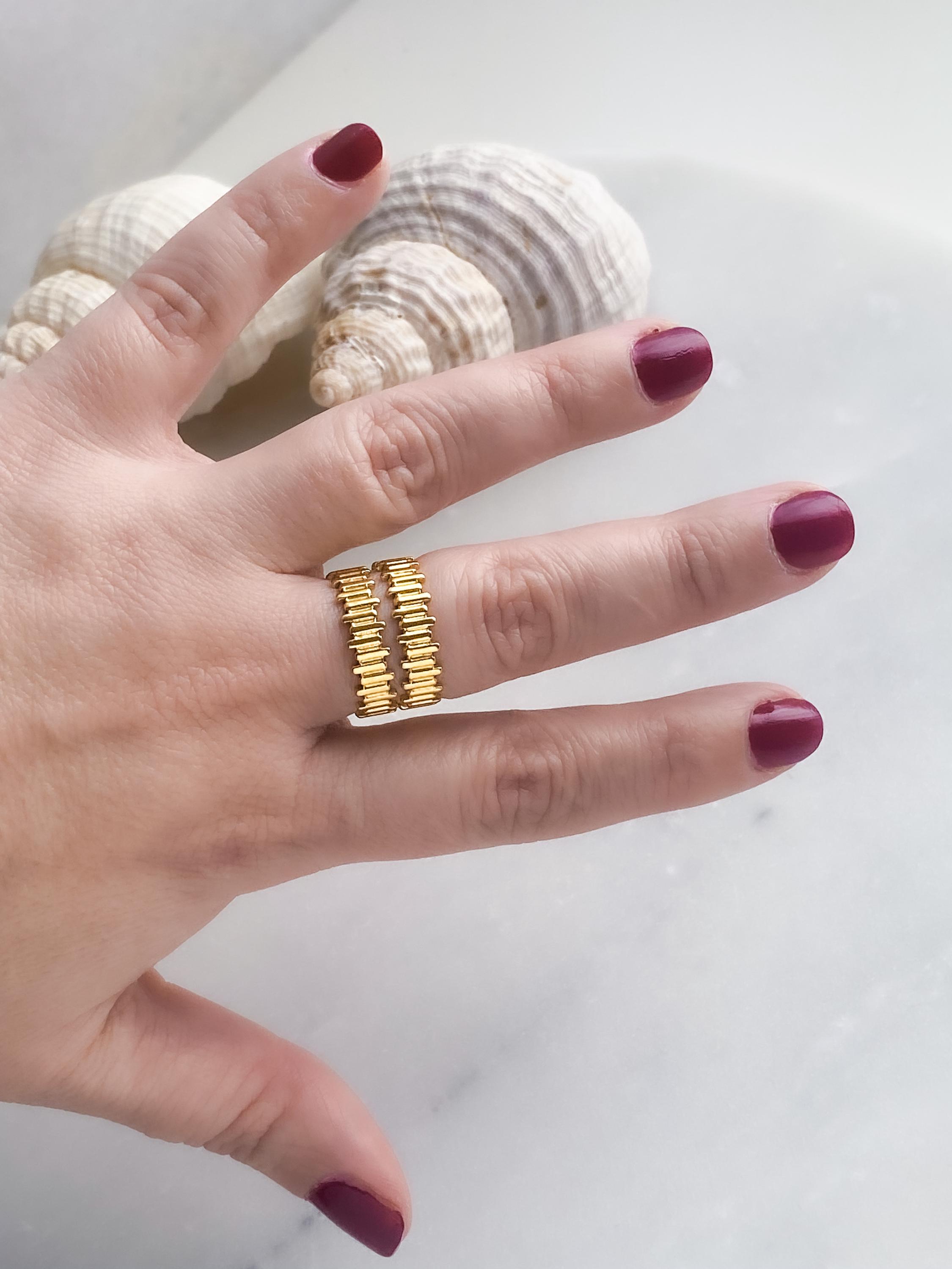 Organic Shape Wide Band With Lines, Antique Gold Knuckle Ring ...