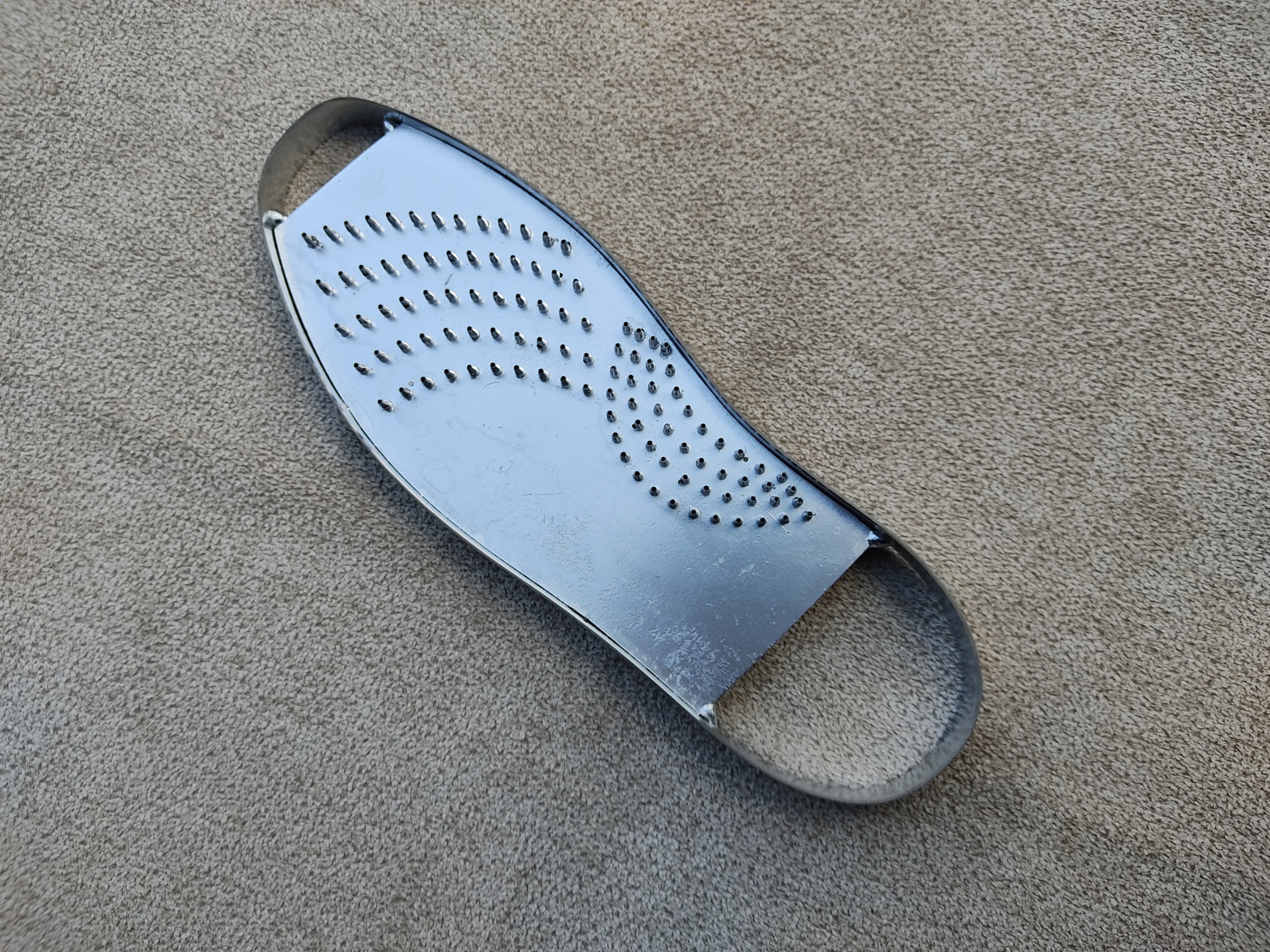 Perforating cutter for cutting out the insole - Etsy 日本