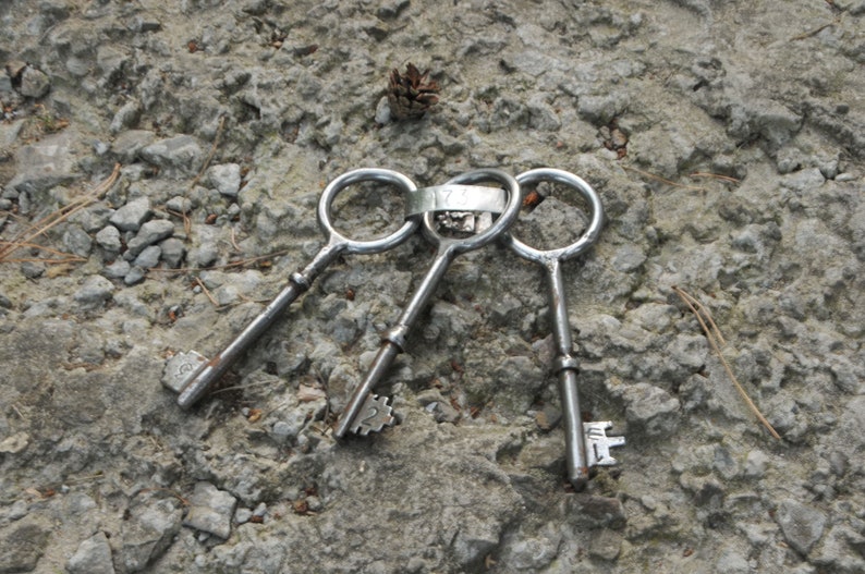 Prison Keys Metal Keys Old Keys Embellishments Set of Three | Etsy