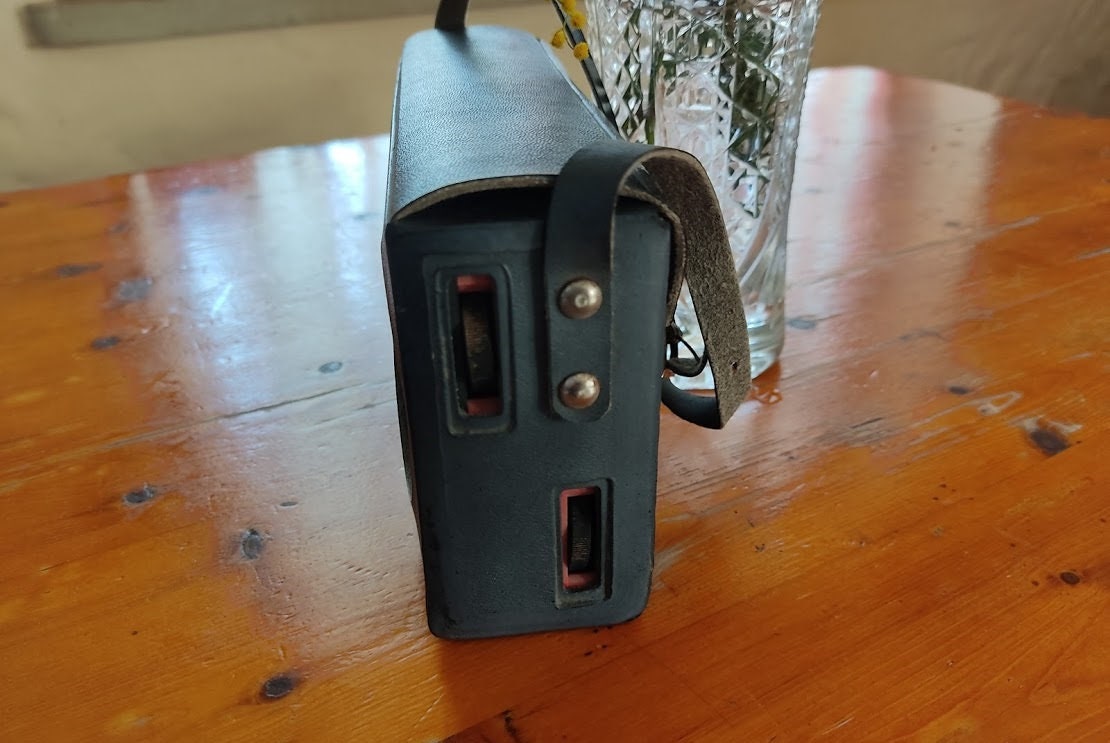 Soviet-era Radio Portable Radio SELGA 405 Vintage USSR Pocket Radio ...