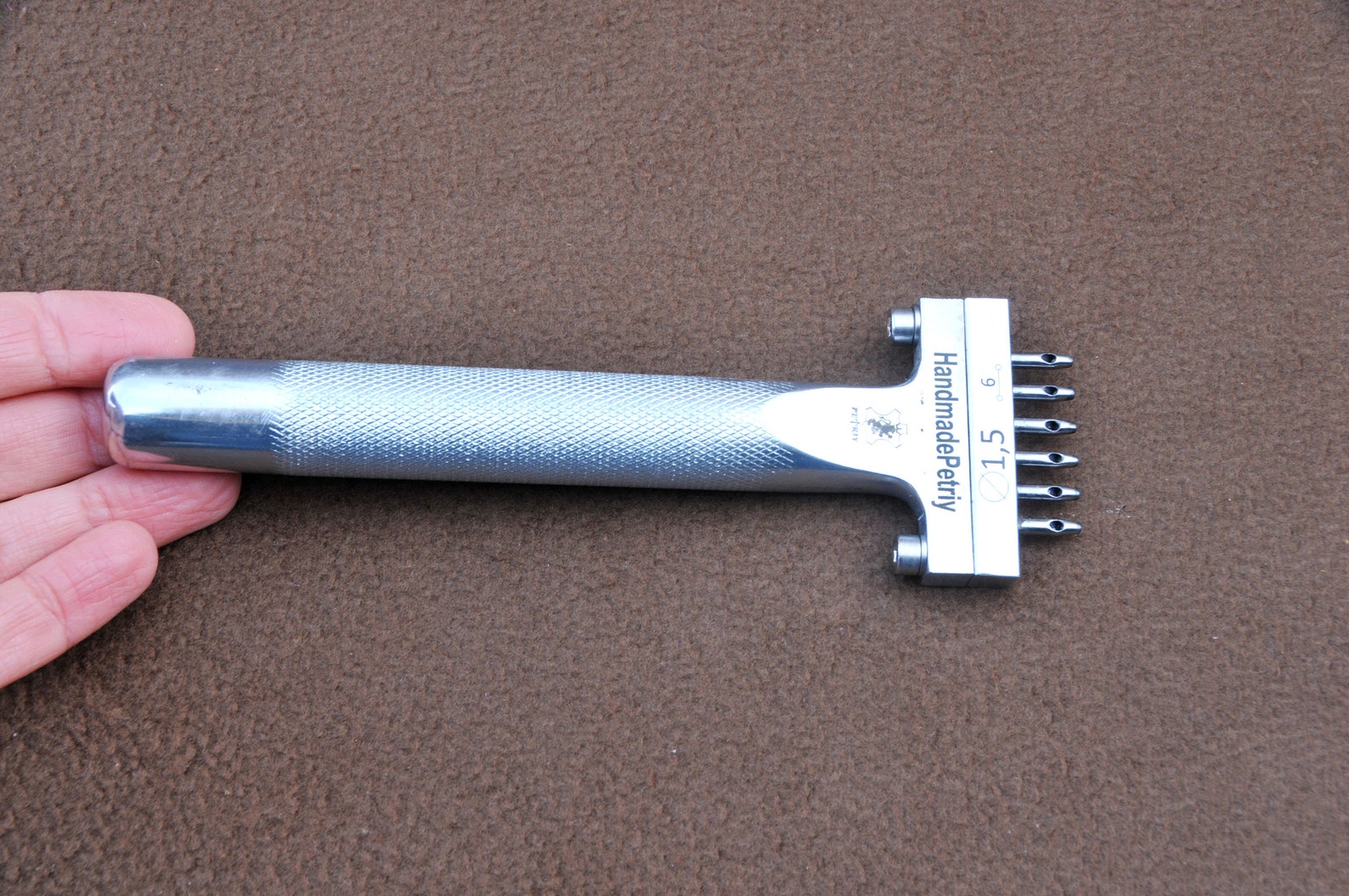 Manually Leather Hole Punch Tools Round 1,5 Mm Hole Stitching Punch for ...