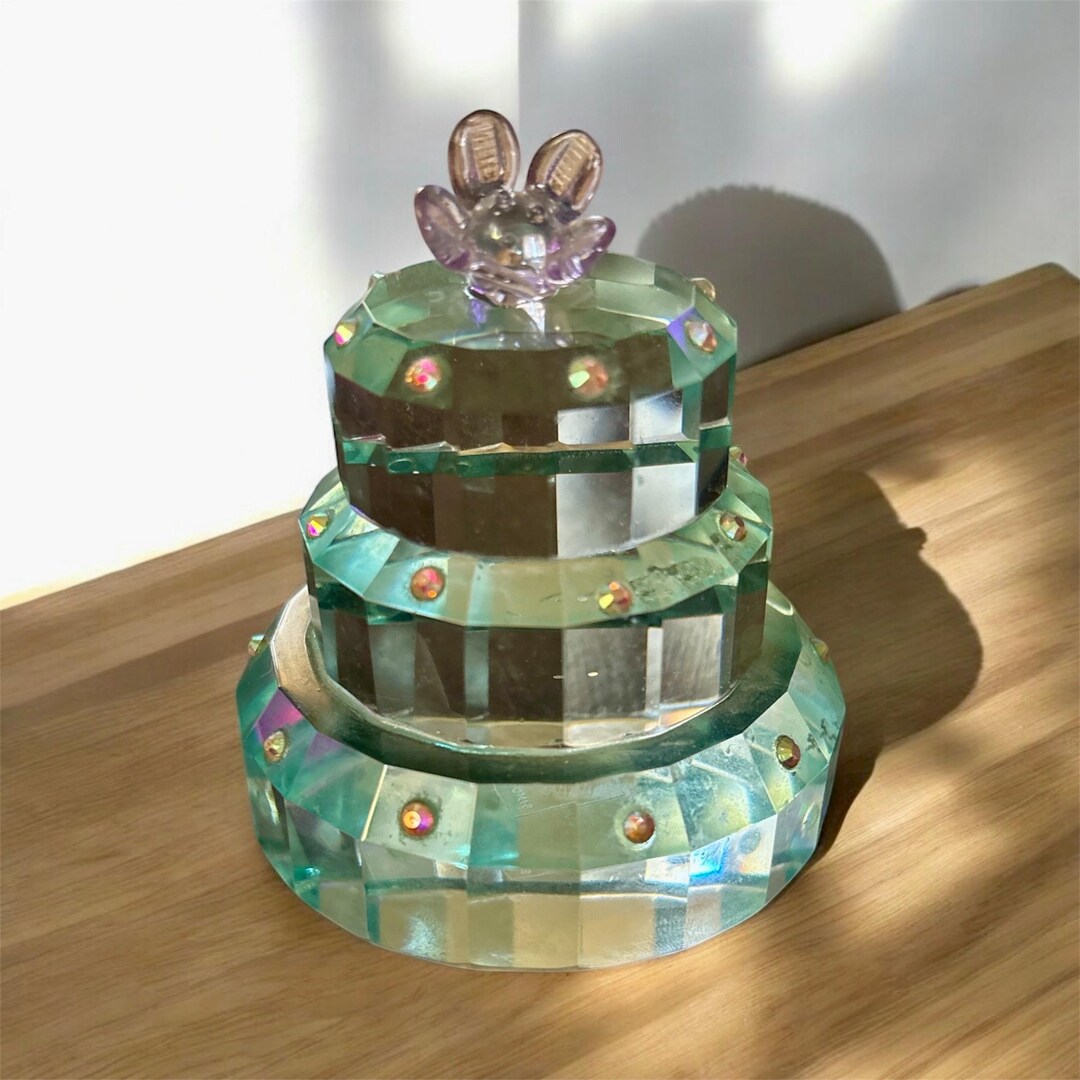 Simon Designs Crystal Three Tier Cake Seafoam With Purple Flower ...