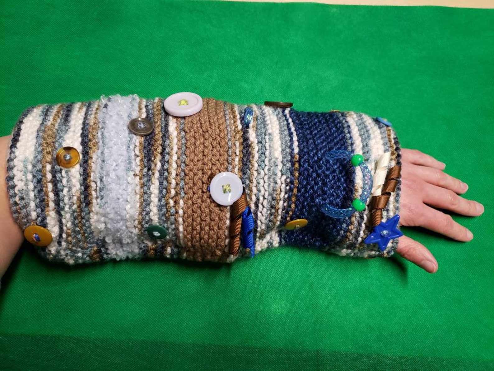 Fidget Sleeve/sensory Muff Twiddle Fiddle Alzheimer's Dementia A.D.H.D ...