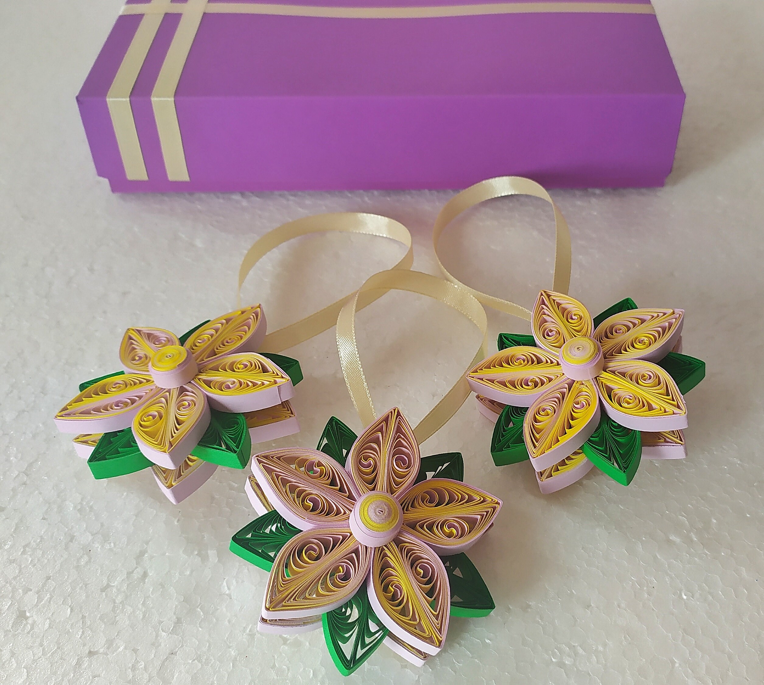 Quilling Gift Flower Ornament Set of 3 | Etsy