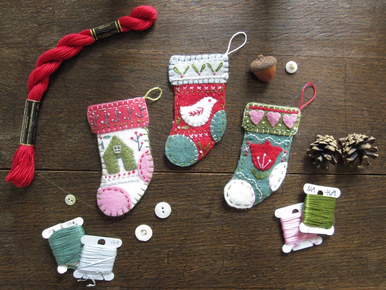 Pattern and Instructions Whimsical Felt Folk Art Stocking Ornament How ...