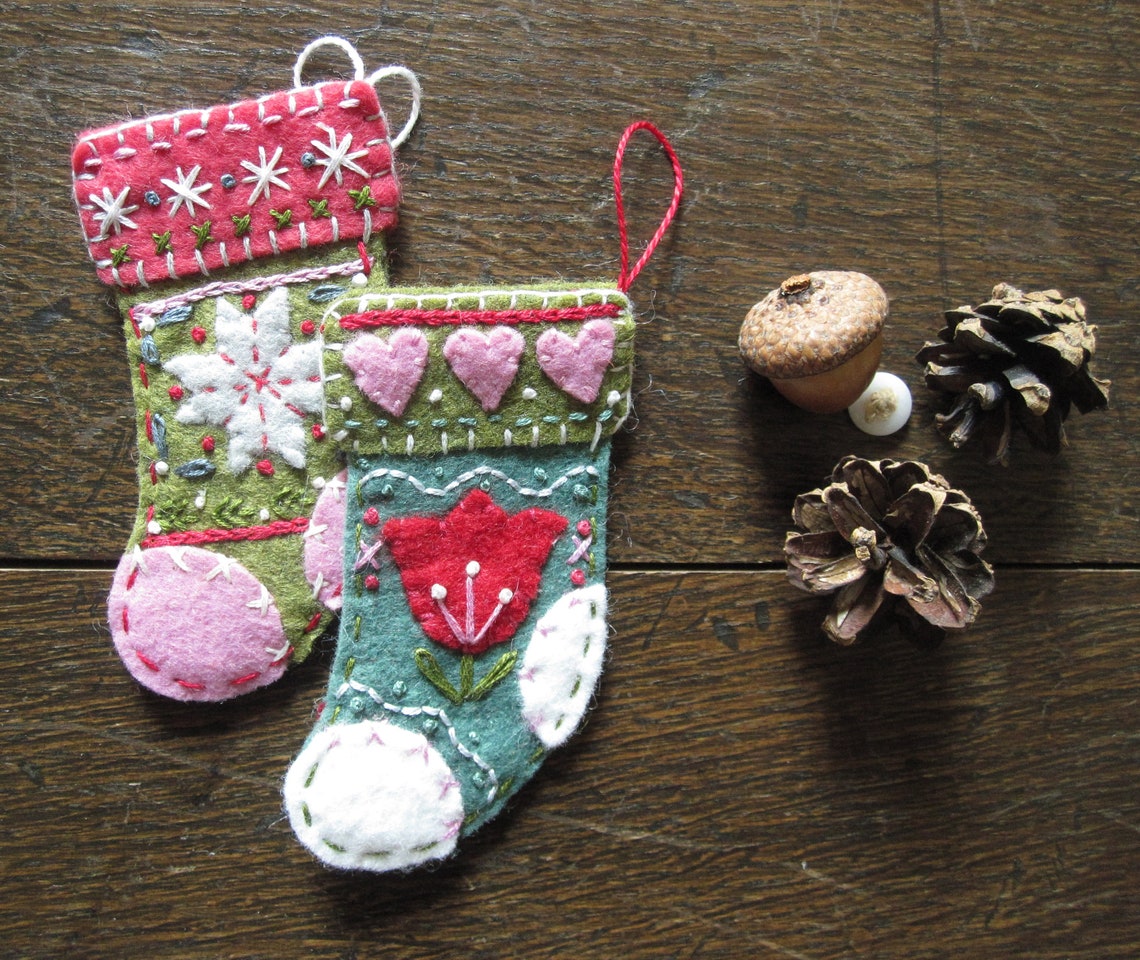 Pattern and Instructions Whimsical Felt Folk Art Stocking Ornament How ...