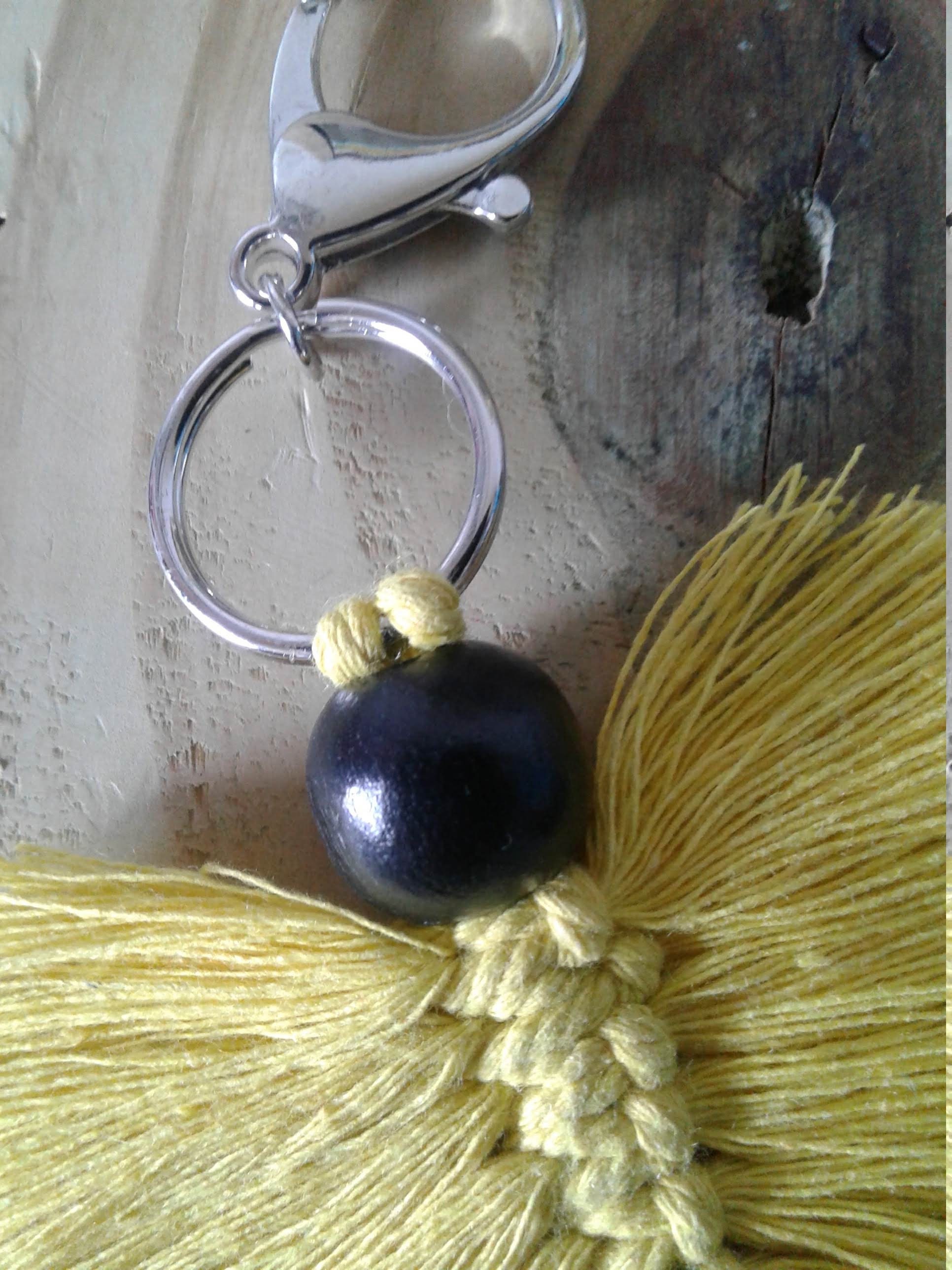 Handmade Beaded Macramé Feather Key Chain - Etsy