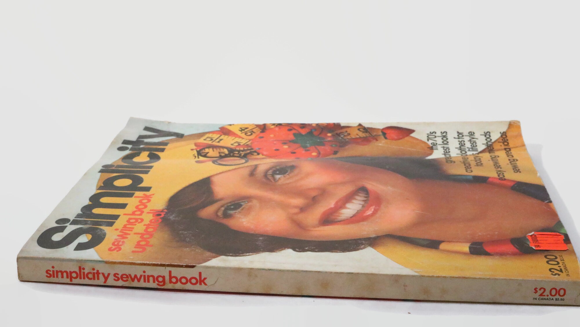 1975 Simplicity Sewing Book Updated! The 70's Greatest Looks Magazine ...