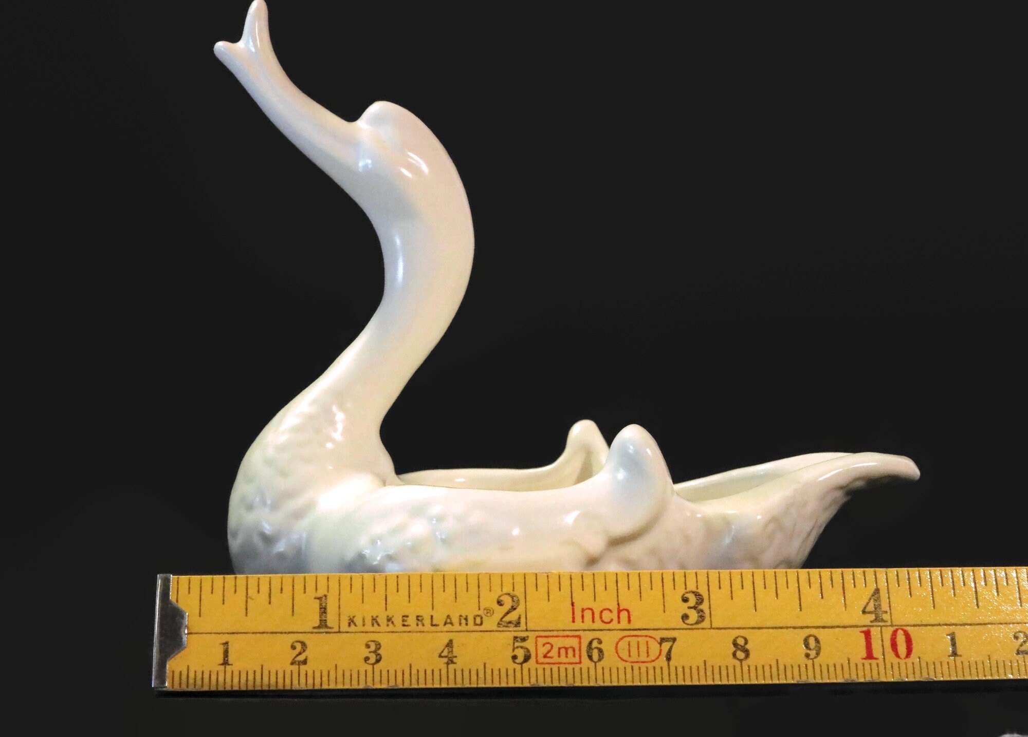 Hull 23 Swan Planters Large and Small Set of 2 in Ivory White Satin (2)