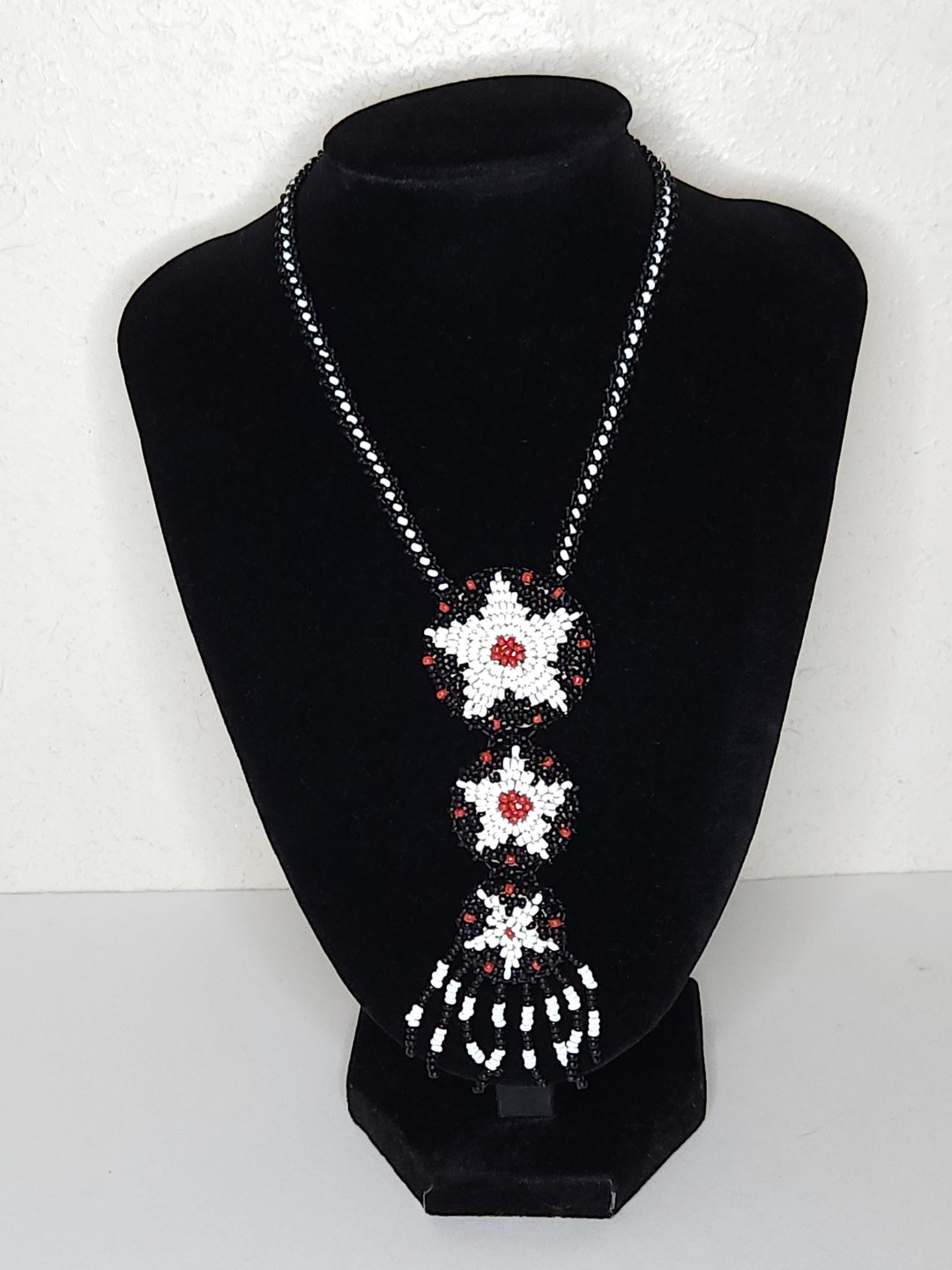 Vintage Native Style (unsigned) Leather Back Seed Bead Circles Pendant Necklace With Stars B-6 ...