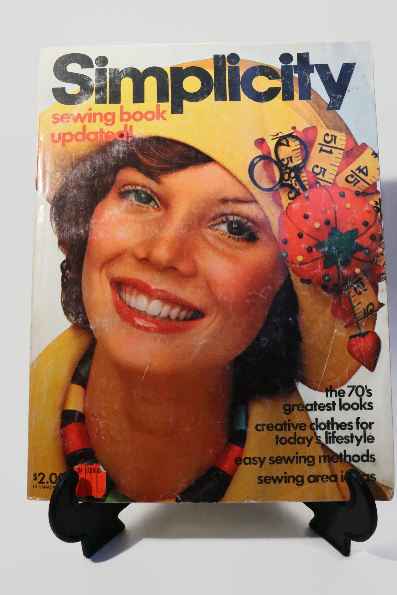 1975 Simplicity Sewing Book Updated! The 70's Greatest Looks Magazine ...