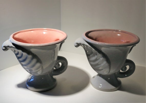 Vintage SET of TWO Early Gonder Pottery H80 Urn & Leaf - Etsy