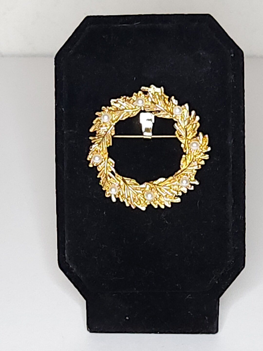 Vintage Gold Tone Round Circle Wreath Brooch Pin With Faux - Etsy