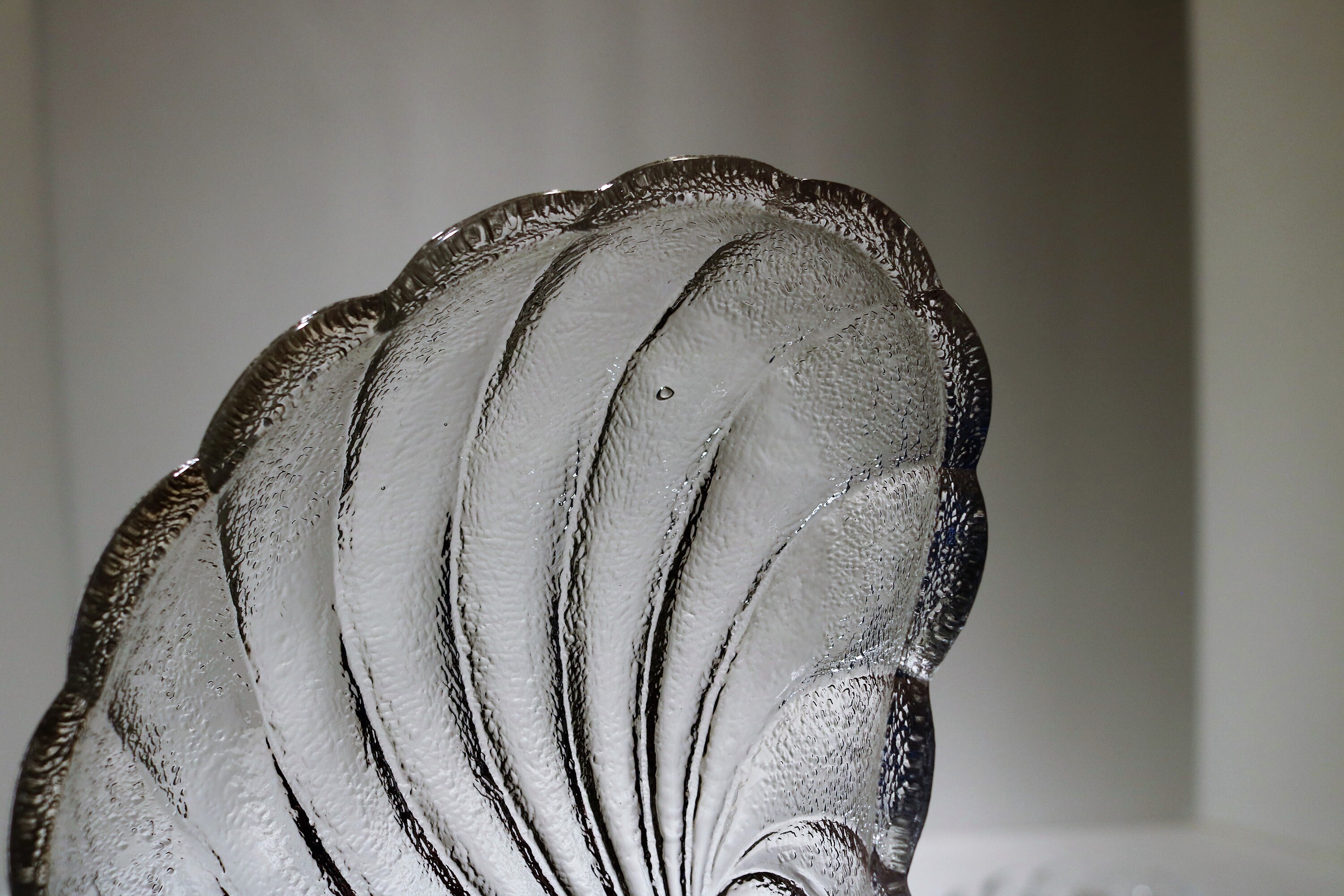 Vintage 8 Textured Swirled Glass Shell Crescent Plates