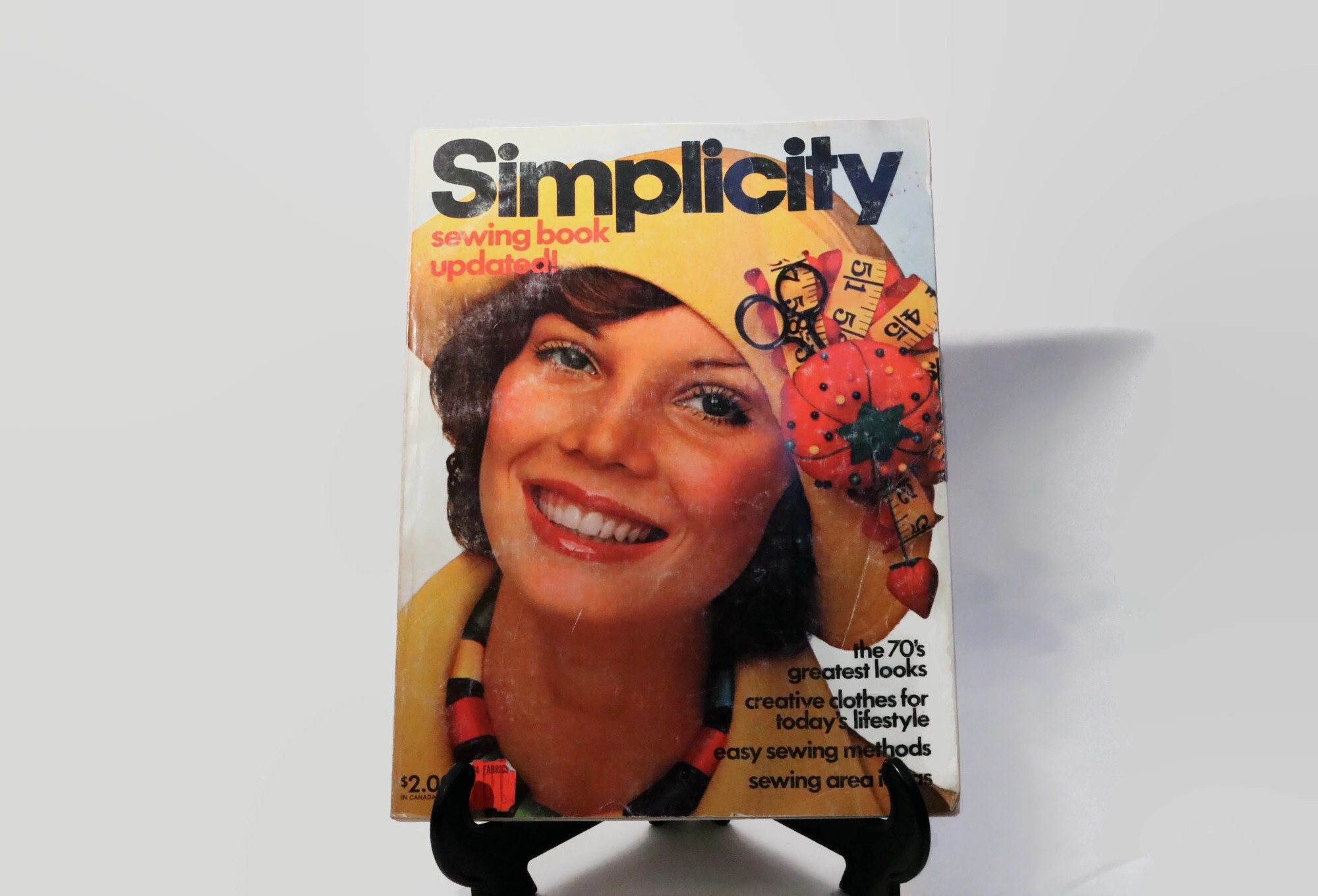 1975 Simplicity Sewing Book Updated! The 70's Greatest Looks Magazine ...