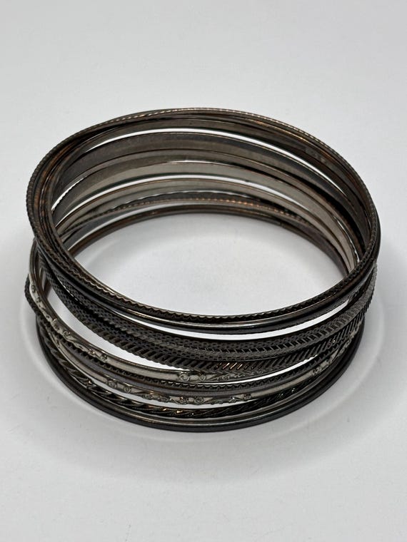 15 Silver Tone Gun Metal Costume Bangles Size 8.5 D-8… - Gem