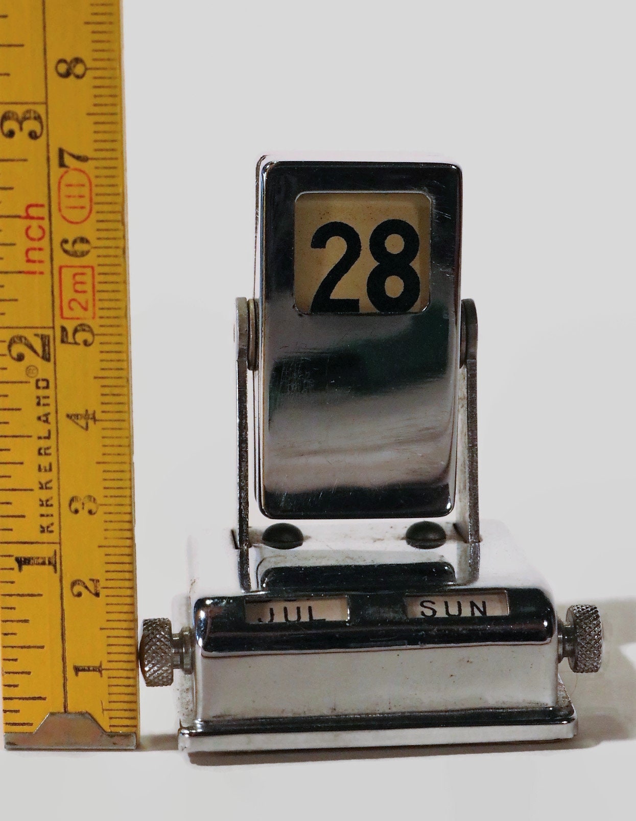 Vintage Perpetual Manual Flip Daily Desk Calendar in Chrome - Date, Day ...
