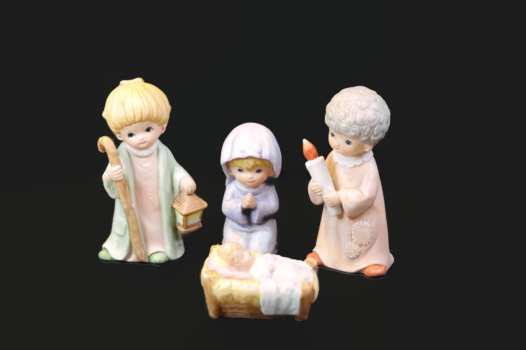 Homeco 4 pc Porcelain Nativity Set