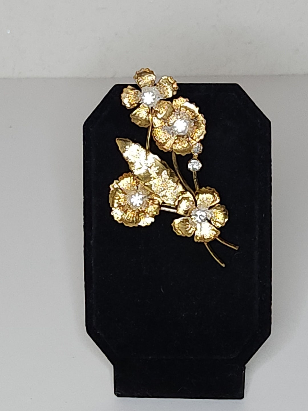 Vintage Gold Tone Flower Bunch Brooch Pin With Clear Rhinestones A-7-84 ...