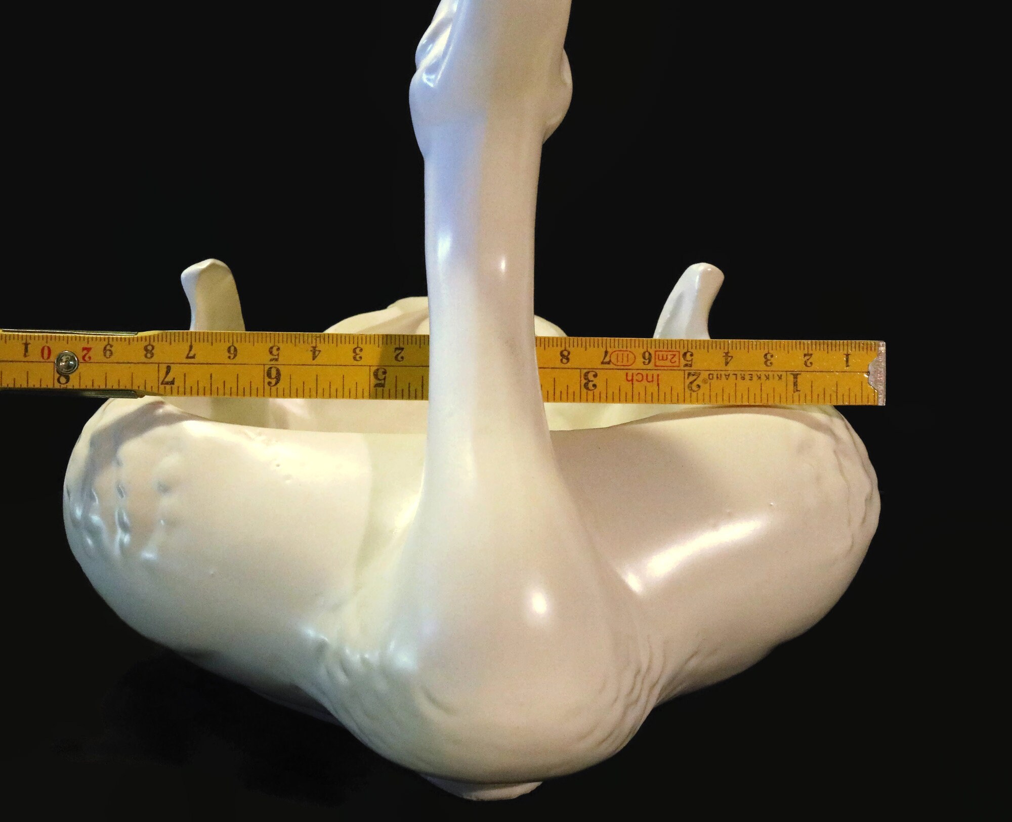 Hull 23 Swan Planters Large and Small Set of 2 in Ivory White Satin (2)