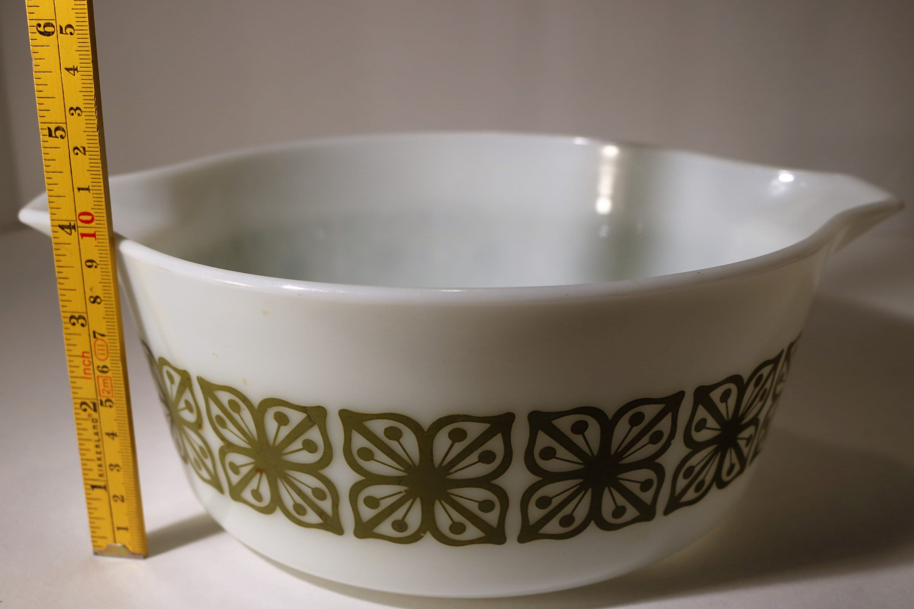 1950's Pyrex Green Verde Square Flower 2 1/2 Qt Casserole