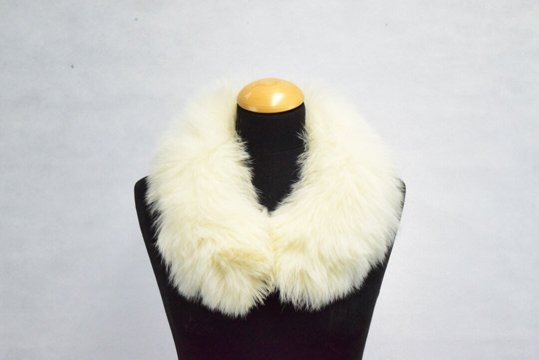 White Fox Fur Collar: Handmade Fluffy Neck Warmer - Etsy