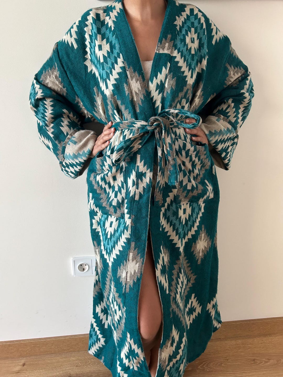 Unisex Yak Wool Robe, Loungewear, Resort Wear,boho Robe,winter Robe ...