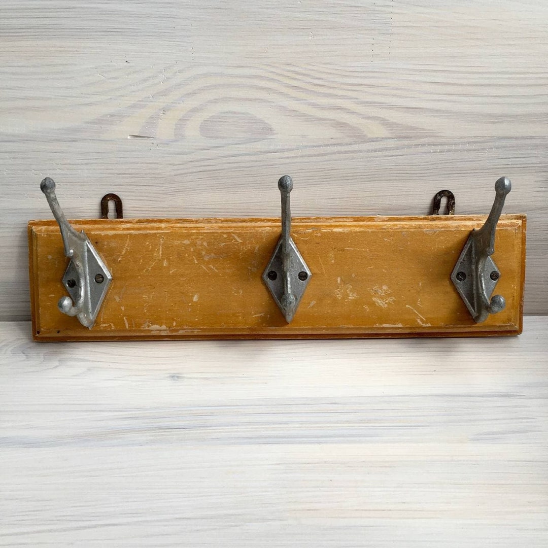 Vintage Wall Hanger for Clothes Old Rustic Towels Hanger Wooden Coat ...