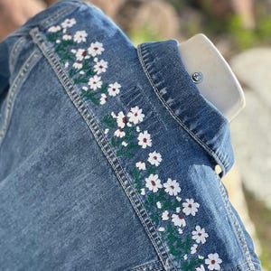 Hand Embroidered Denim Jacket, Custom Embroidery, Embroidery Art ...