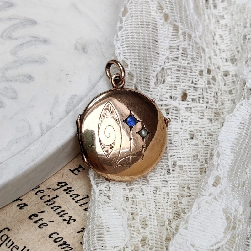 Antique Locket - Etsy