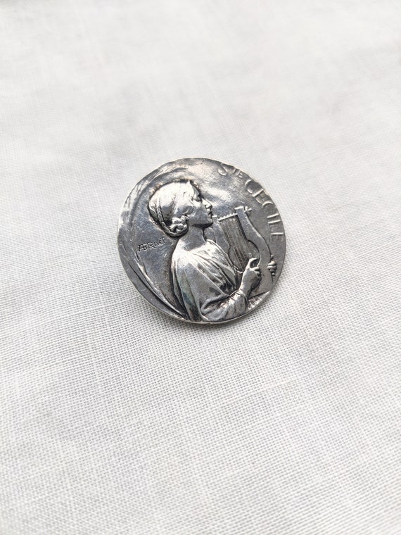Antique Saint Cecilia French Art Nouveau silver brooc… - Gem
